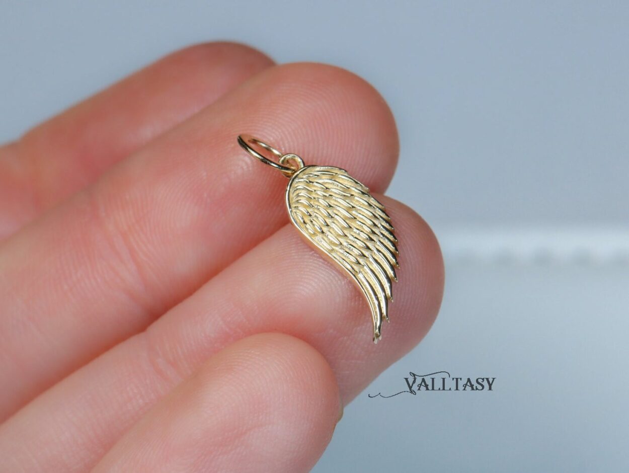 Solid Gold 14K Wing Charm - Valltasy