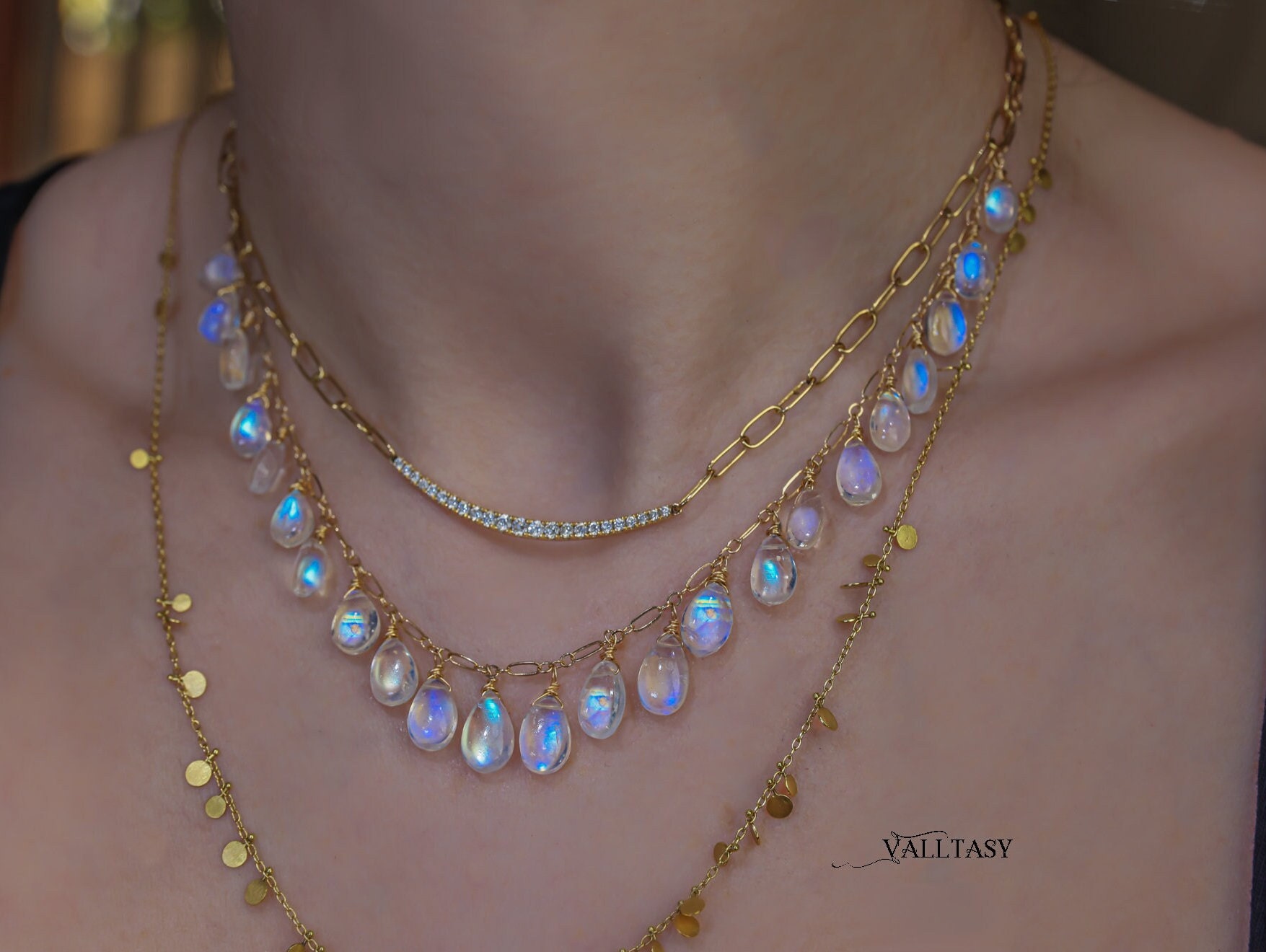 Types of Gold in Jewelry: Color, Purity, and Unique Choices - Valltasy